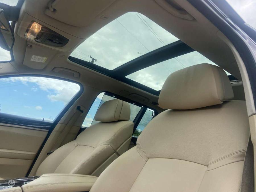 Blue BMW 525 2011 in Vilkaviskis, with an engine capacity of 2.00 L and mileage of 227 thousand km for 7750 €, photo 12 on AUTOMOTO.COM.LV