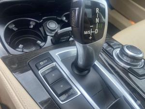 Blue BMW 525 2011 in Vilkaviskis, with an engine capacity of 2.00 L and mileage of 227 thousand km for 7750 €, photo 17 on AUTOMOTO.COM.LV