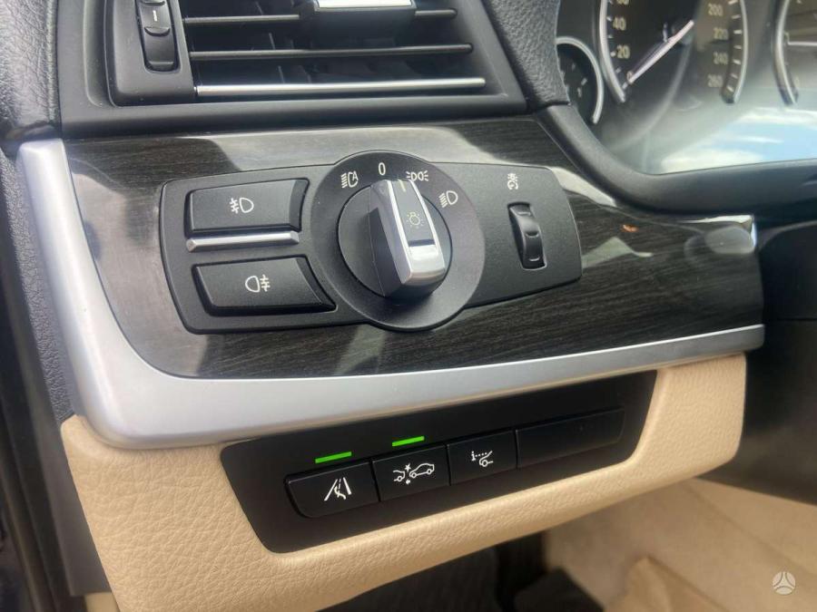 Blue BMW 525 2011 in Vilkaviskis, with an engine capacity of 2.00 L and mileage of 227 thousand km for 7750 €, photo 18 on AUTOMOTO.COM.LV