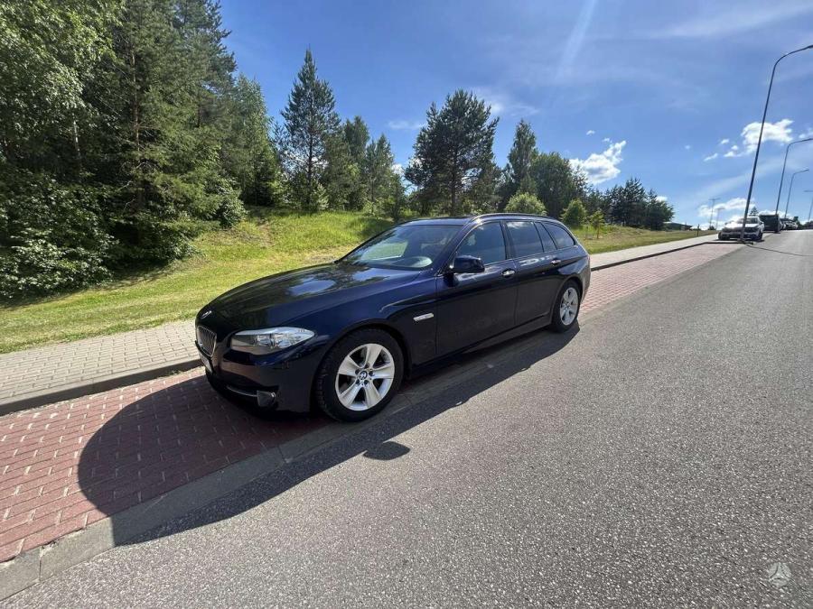 Zils BMW 525 2011 Viļņa, ar dzinēja tilpumu 3.00 L un nobraukumu 312 tūkst. km par 6500 €, foto 4 vietnē AUTOMOTO.COM.LV