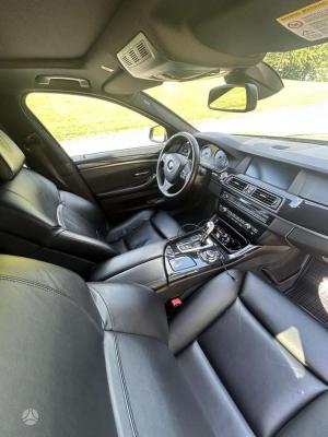 Zils BMW 525 2011 Viļņa, ar dzinēja tilpumu 3.00 L un nobraukumu 312 tūkst. km par 6500 €, foto 8 vietnē AUTOMOTO.COM.LV