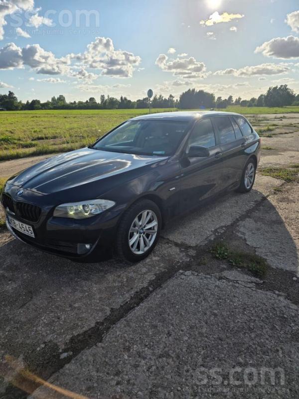 Zils BMW 525 2011 Rīga, ar dzinēja tilpumu 3.00 L un nobraukumu 294 tūkst. km par 10300 €, foto 1 vietnē AUTOMOTO.COM.LV