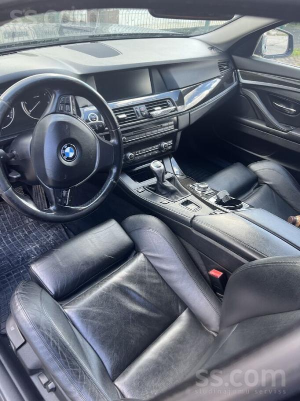 Zils BMW 525 2011 Rīga, ar dzinēja tilpumu 3.00 L un nobraukumu 270 tūkst. km par 7200 €, foto 3 vietnē AUTOMOTO.COM.LV