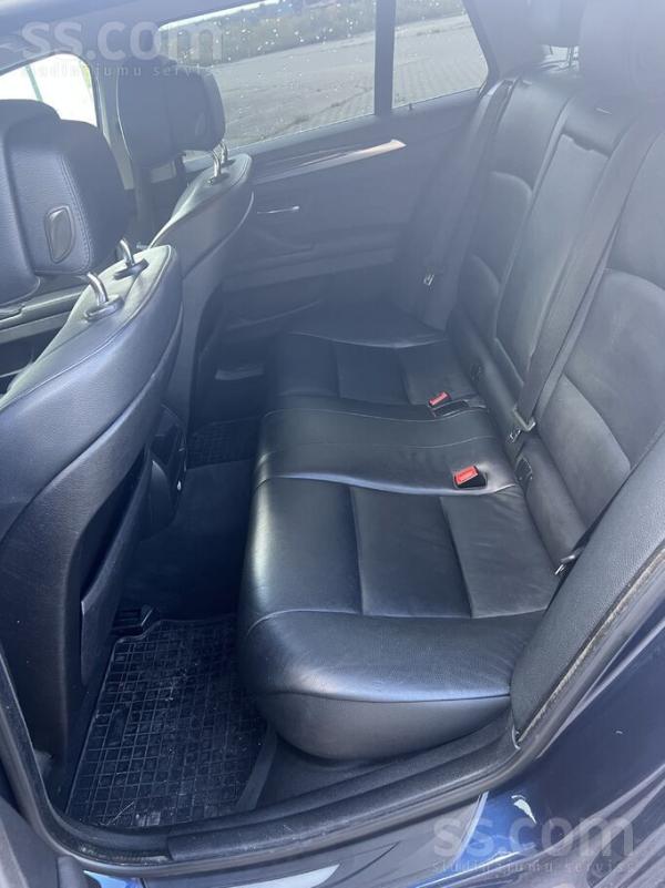 Zils BMW 525 2011 Rīga, ar dzinēja tilpumu 3.00 L un nobraukumu 270 tūkst. km par 7200 €, foto 4 vietnē AUTOMOTO.COM.LV