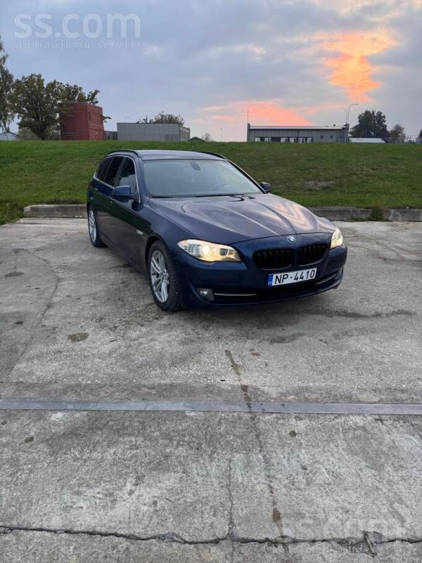 Zils BMW 525 2011 Rīga, ar dzinēja tilpumu 3.00 L un nobraukumu 339 tūkst. km par 8500 €, foto 1 vietnē AUTOMOTO.COM.LV