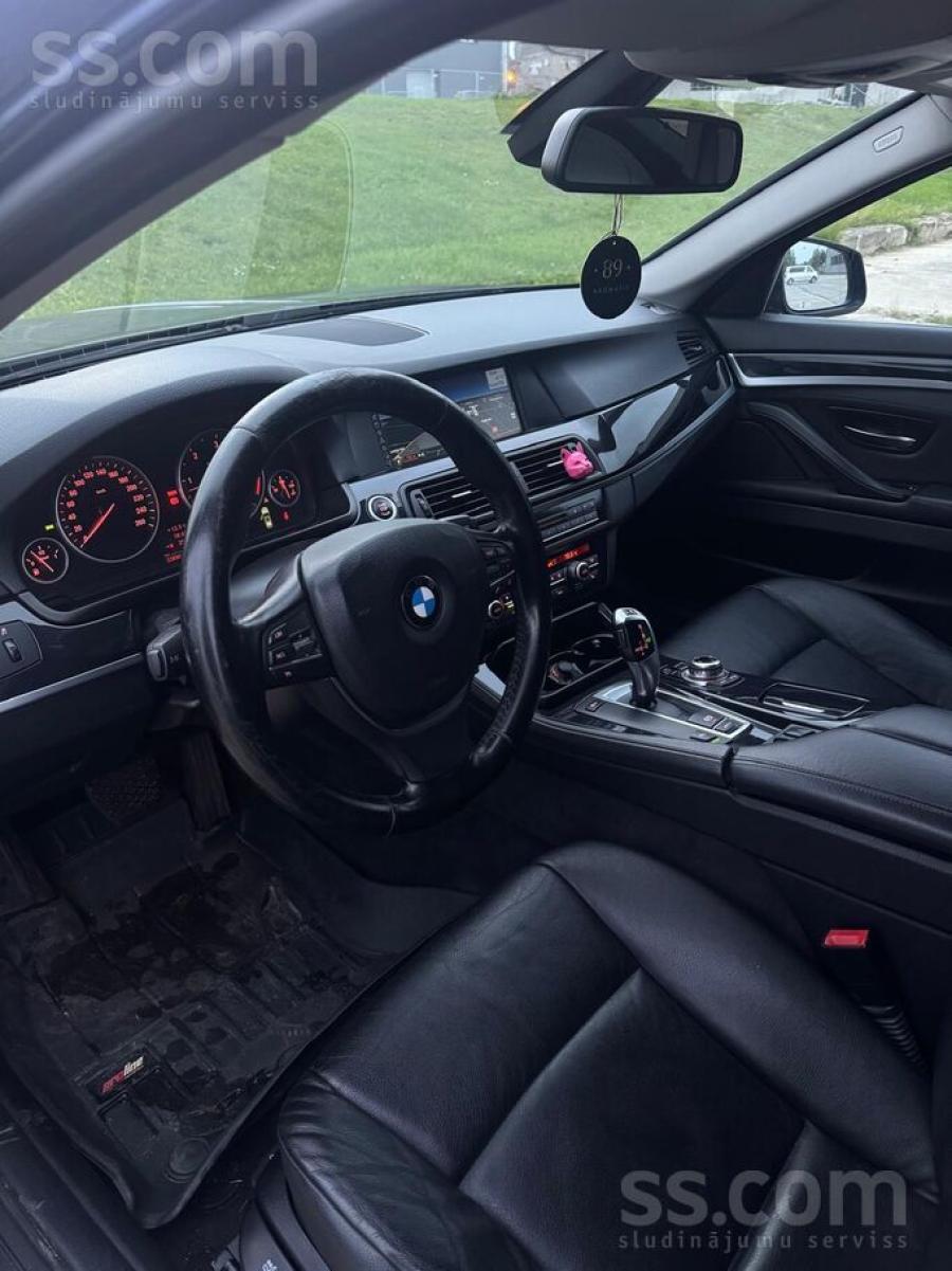 Zils BMW 525 2011 Rīga, ar dzinēja tilpumu 3.00 L un nobraukumu 339 tūkst. km par 8500 €, foto 10 vietnē AUTOMOTO.COM.LV