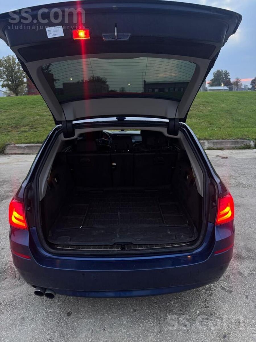 Zils BMW 525 2011 Rīga, ar dzinēja tilpumu 3.00 L un nobraukumu 339 tūkst. km par 8500 €, foto 16 vietnē AUTOMOTO.COM.LV