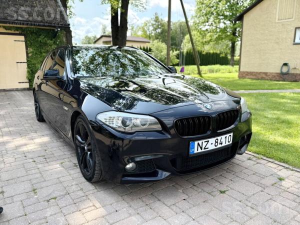 Blue BMW 525 2012 in Bauska, with an engine capacity of 2.00 L and mileage of 340 thousand km for 8700 €, photo 3 on AUTOMOTO.COM.LV