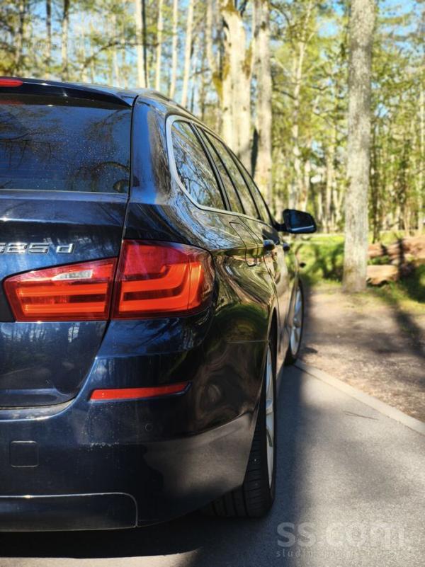 Blue BMW 525 2012 in Jurmala, with an engine capacity of 2.00 L and mileage of 287 thousand km for 8499 €, photo 4 on AUTOMOTO.COM.LV