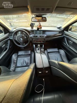 Blue BMW 525 2012 in Jonava, with an engine capacity of 2.00 L and mileage of 360 thousand km for 6500 €, photo 4 on AUTOMOTO.COM.LV