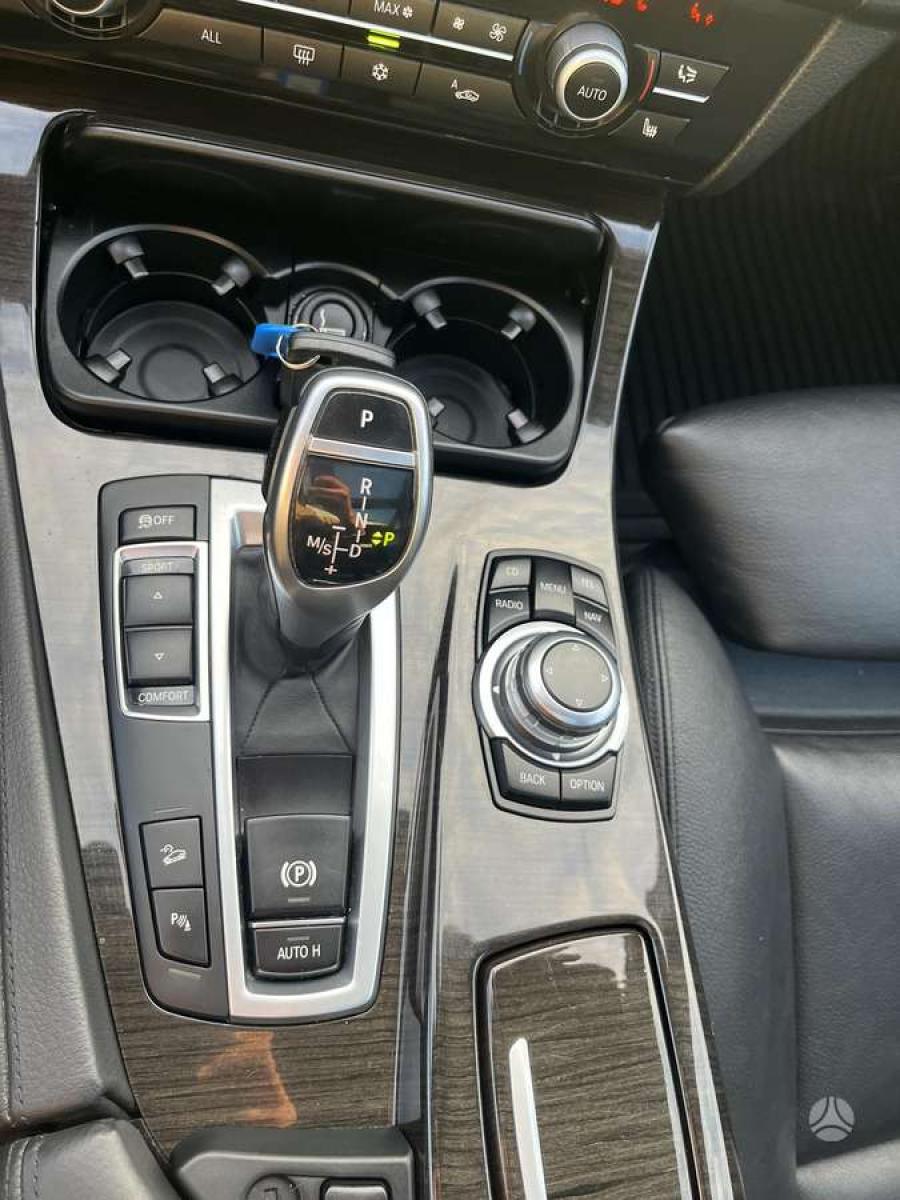 Blue BMW 525 2012 in Utena, with an engine capacity of 2.00 L and mileage of 206 thousand km for 11100 €, photo 12 on AUTOMOTO.COM.LV