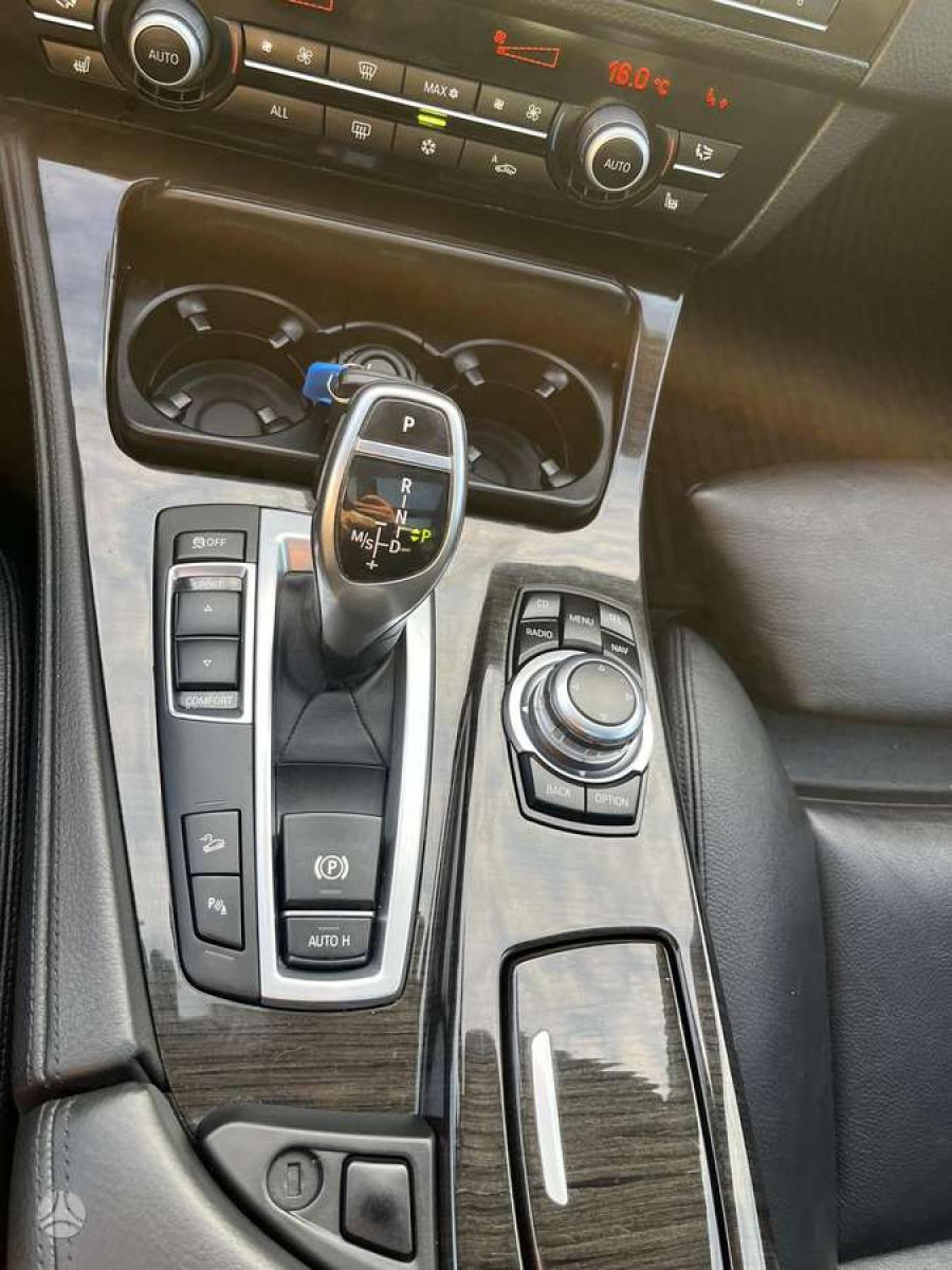 Blue BMW 525 2012 in Utena, with an engine capacity of 2.00 L and mileage of 206 thousand km for 11100 €, photo 15 on AUTOMOTO.COM.LV