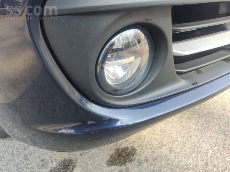 Blue BMW 525 2013 in Ogre, with an engine capacity of 2.00 L and mileage of 251 thousand km for 11000 €, photo 14 on AUTOMOTO.COM.LV