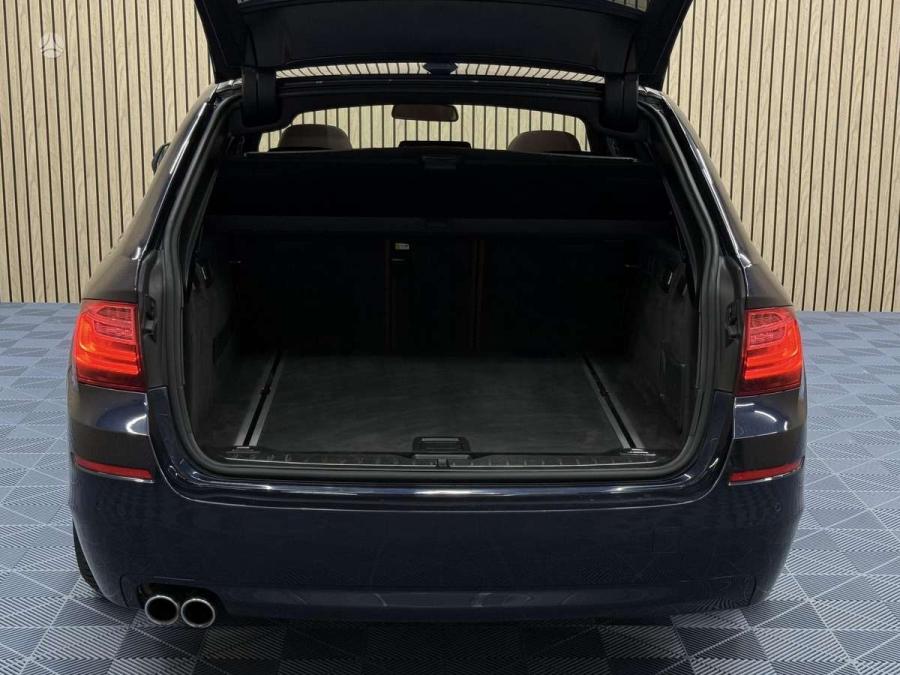 Zils BMW 525 2014 Marijampole, ar dzinēja tilpumu 2.00 L un nobraukumu 213 tūkst. km par 10999 €, foto 15 vietnē AUTOMOTO.COM.LV