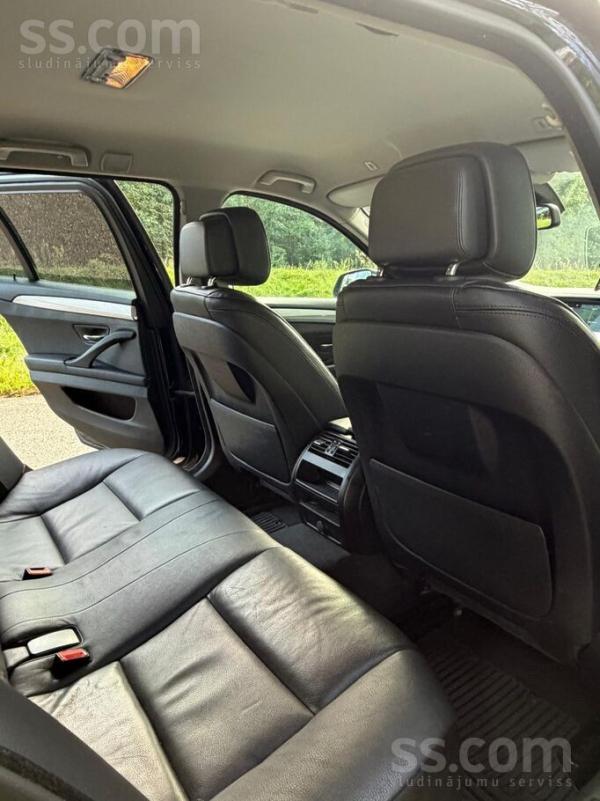 Blue BMW 525 2014 in Riga, with an engine capacity of 2.00 L and mileage of 314 thousand km for 9500 €, photo 8 on AUTOMOTO.COM.LV