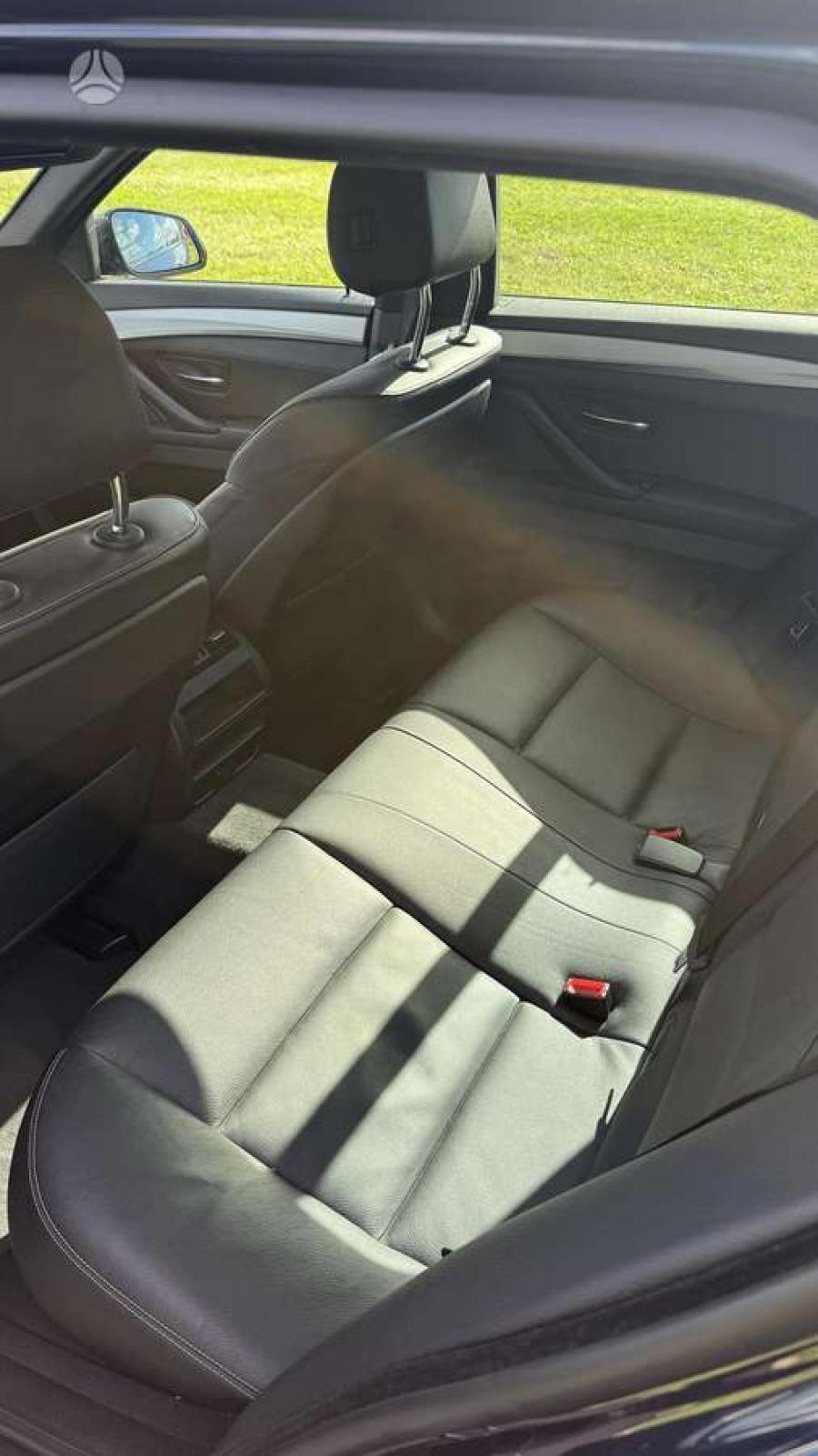 Blue BMW 525 2014 in Vilnius, with an engine capacity of 2.00 L and mileage of 252 thousand km for 10500 €, photo 16 on AUTOMOTO.COM.LV