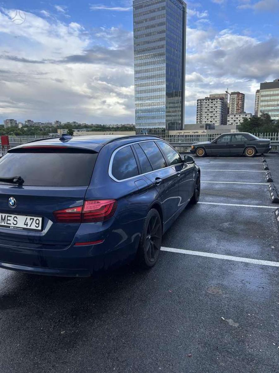 Blue BMW 525 2015 in Vilnius, with an engine capacity of 2.00 L and mileage of 298 thousand km for 8970 €, photo 6 on AUTOMOTO.COM.LV