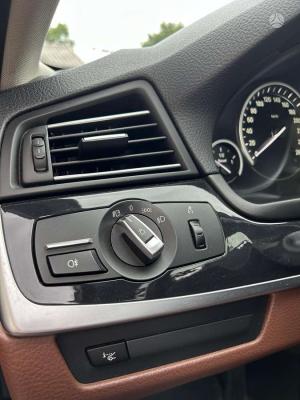 Blue BMW 525 2015 in Vilnius, with an engine capacity of 2.00 L and mileage of 298 thousand km for 8970 €, photo 8 on AUTOMOTO.COM.LV