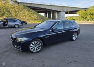Blue BMW 525 2015 in Kaunas, with an engine capacity of 2.00 L and mileage of 326 thousand km for 10500 €, photo 3 on AUTOMOTO.COM.LV