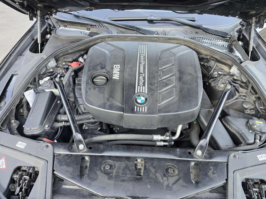Blue BMW 525 2015 in Kaunas, with an engine capacity of 2.00 L and mileage of 326 thousand km for 10500 €, photo 7 on AUTOMOTO.COM.LV