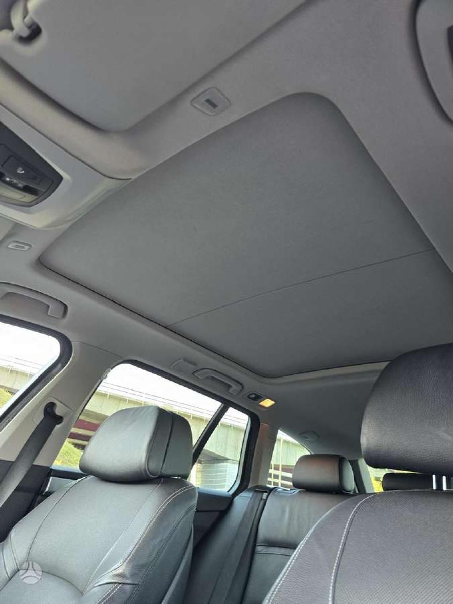 Blue BMW 525 2015 in Kaunas, with an engine capacity of 2.00 L and mileage of 326 thousand km for 10500 €, photo 14 on AUTOMOTO.COM.LV