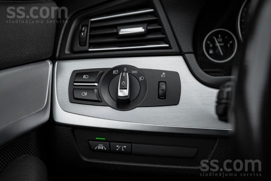 Zils BMW 525 2016 Rīga, ar dzinēja tilpumu 2.00 L un nobraukumu 282 tūkst. km par 10500 €, foto 30 vietnē AUTOMOTO.COM.LV