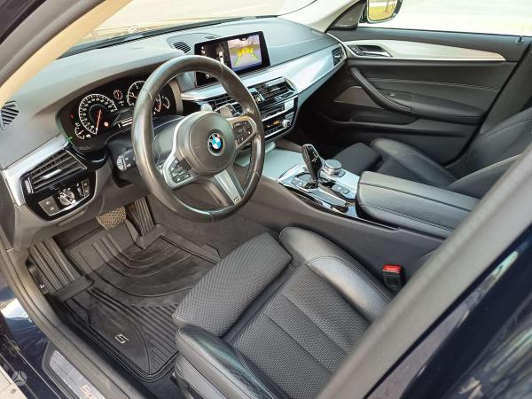 Blue BMW 525 2019 in Telschi, with an engine capacity of 2.00 L and mileage of 253 thousand km for 17600 €, photo 9 on AUTOMOTO.COM.LV
