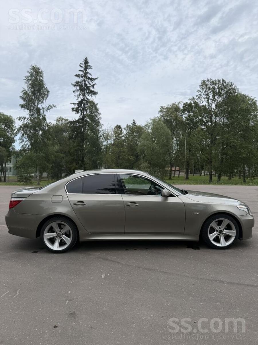 Brown BMW 525 2006 in Jurmala, with an engine capacity of 2.50 L and mileage of 302 thousand km for 4300 €, photo 9 on AUTOMOTO.COM.LV