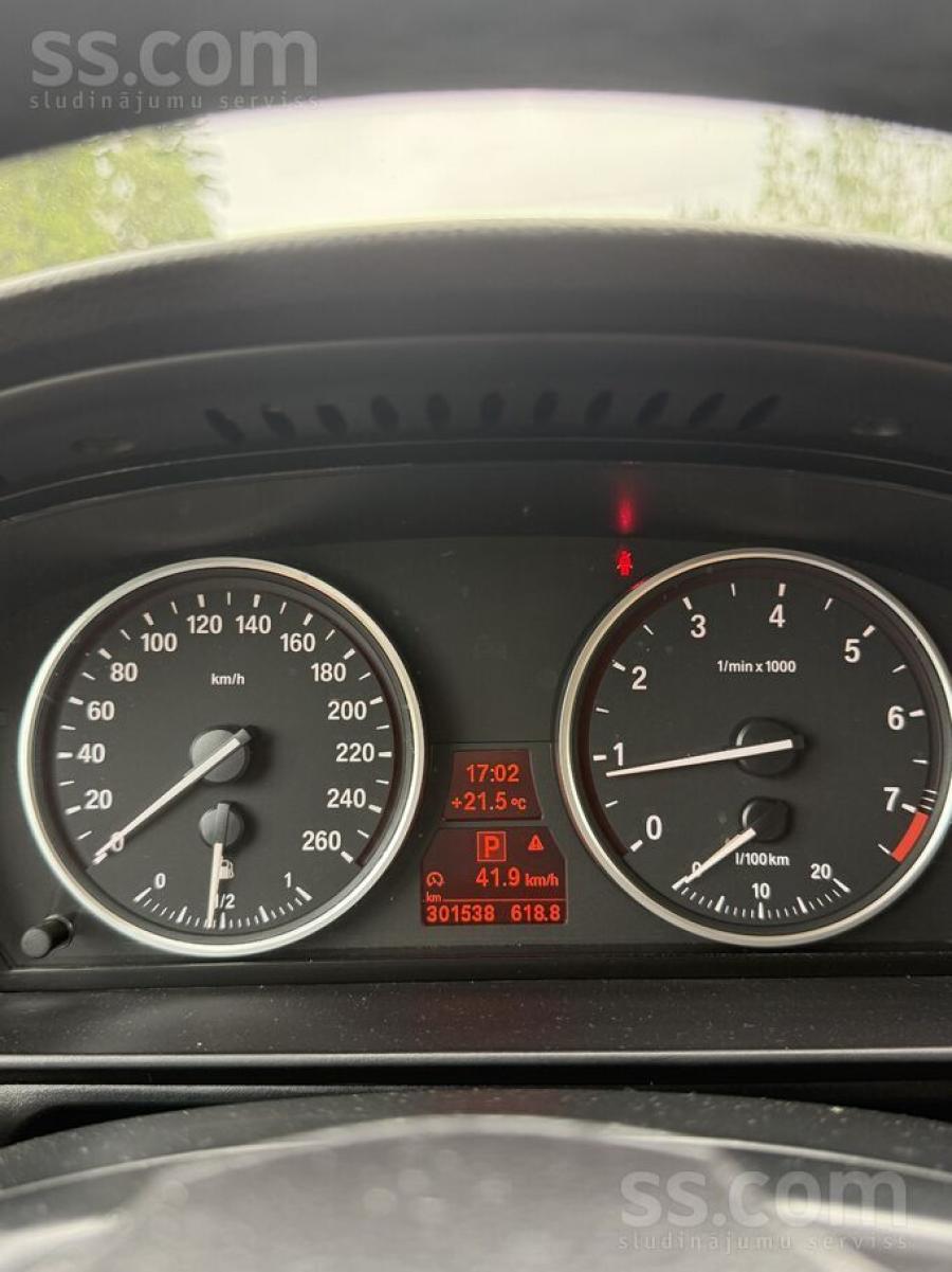 Brown BMW 525 2006 in Jurmala, with an engine capacity of 2.50 L and mileage of 302 thousand km for 4300 €, photo 20 on AUTOMOTO.COM.LV