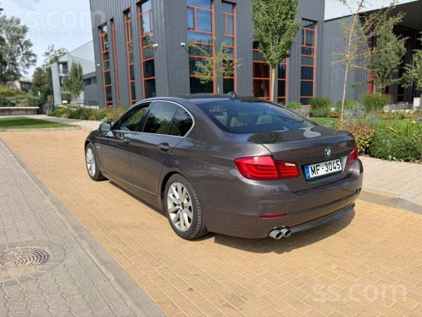 Brūns BMW 525 2010 Rīga, ar dzinēja tilpumu 3.00 L un nobraukumu 442 tūkst. km par 7150 €, foto 3 vietnē AUTOMOTO.COM.LV