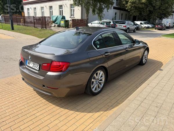 Brūns BMW 525 2010 Rīga, ar dzinēja tilpumu 3.00 L un nobraukumu 442 tūkst. km par 7150 €, foto 4 vietnē AUTOMOTO.COM.LV