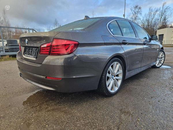 Brūns BMW 525 2012 Pakruojis, ar dzinēja tilpumu 2.00 L un nobraukumu 324 tūkst. km par 7900 €, foto 5 vietnē AUTOMOTO.COM.LV
