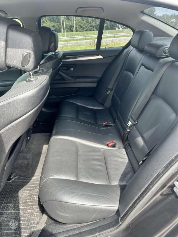 Brūns BMW 525 2012 Kauņa, ar dzinēja tilpumu 2.00 L un nobraukumu 305 tūkst. km par 8800 €, foto 8 vietnē AUTOMOTO.COM.LV