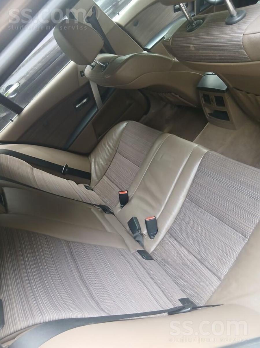 Brūns BMW 525 2004 Rīga, ar dzinēja tilpumu 2.50 L un nobraukumu 383 tūkst. km par 2600 €, foto 10 vietnē AUTOMOTO.COM.LV