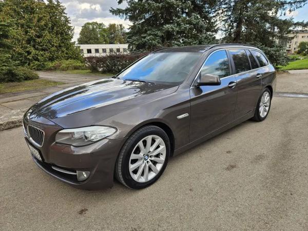 Brūns BMW 525 2011 Jēkabpils, ar dzinēja tilpumu 3.00 L un nobraukumu 331 tūkst. km par 9450 €, foto 1 vietnē AUTOMOTO.COM.LV