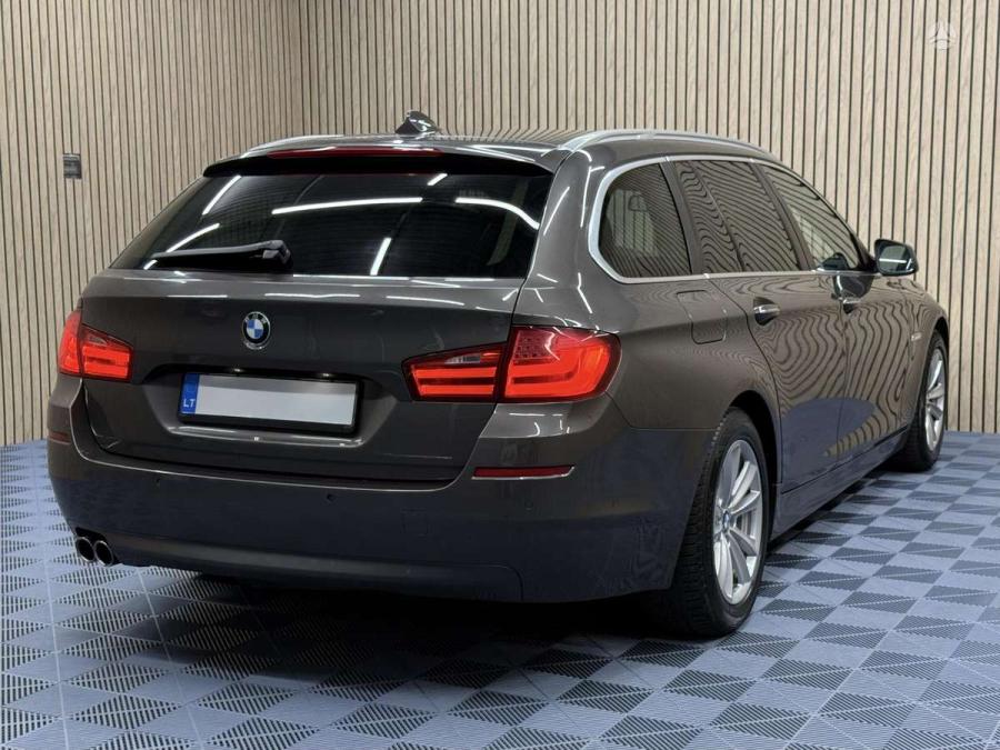 Brūns BMW 525 2011 Marijampole, ar dzinēja tilpumu 2.99 L un nobraukumu 263 tūkst. km par 7700 €, foto 8 vietnē AUTOMOTO.COM.LV