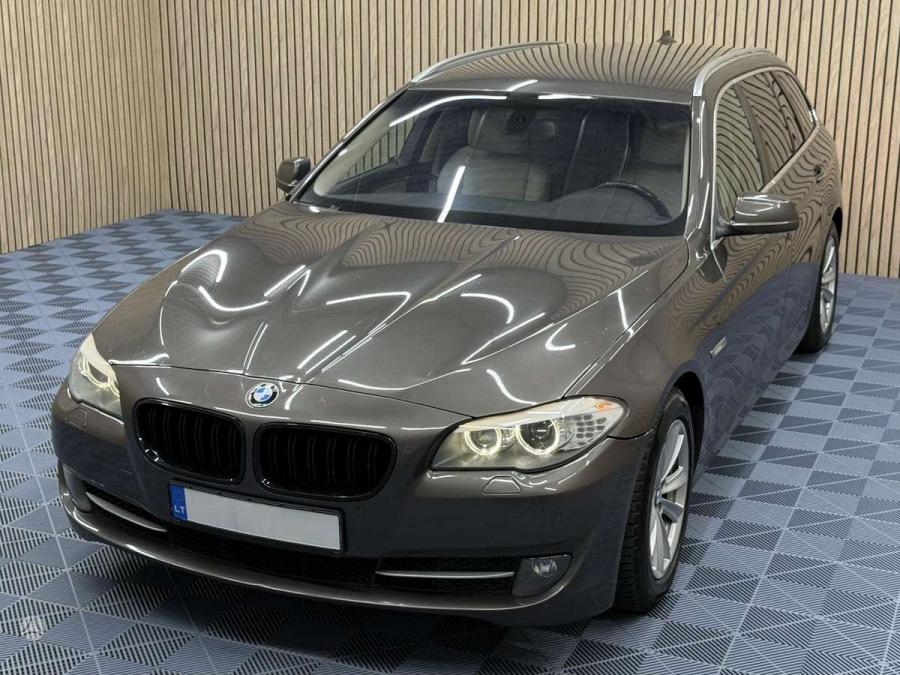 Brūns BMW 525 2011 Marijampole, ar dzinēja tilpumu 2.99 L un nobraukumu 263 tūkst. km par 7700 €, foto 10 vietnē AUTOMOTO.COM.LV