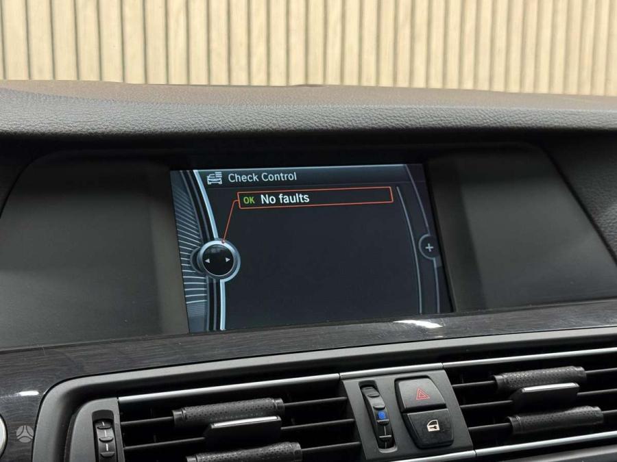 Brūns BMW 525 2011 Marijampole, ar dzinēja tilpumu 2.99 L un nobraukumu 263 tūkst. km par 7700 €, foto 28 vietnē AUTOMOTO.COM.LV