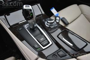 Brown BMW 525 2011 in Jelgava, with an engine capacity of 3.00 L and mileage of 309 thousand km for 7750 €, photo 18 on AUTOMOTO.COM.LV