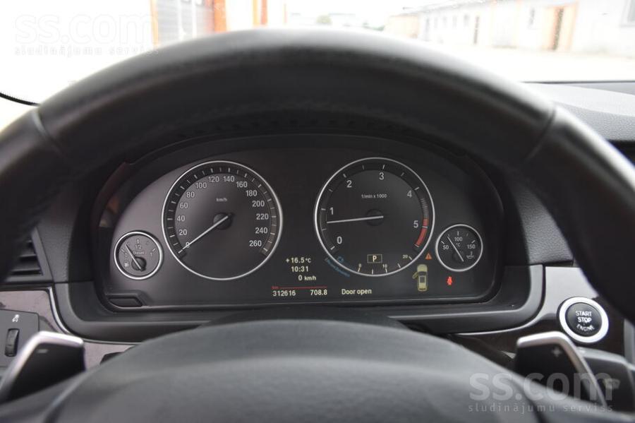 Brown BMW 525 2011 in Jelgava, with an engine capacity of 3.00 L and mileage of 309 thousand km for 7750 €, photo 21 on AUTOMOTO.COM.LV