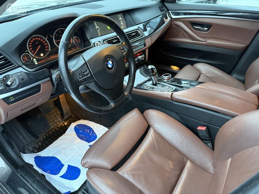 Brown BMW 525 2012 in Vilnius, with an engine capacity of 2.00 L and mileage of 321 thousand km for 8450 €, photo 7 on AUTOMOTO.COM.LV