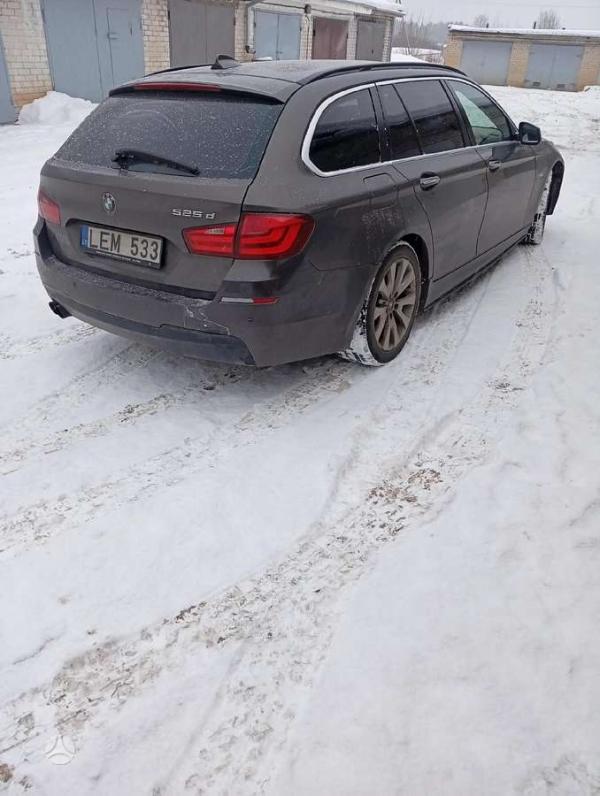 Brūns BMW 525 2012 Viļņa, ar dzinēja tilpumu 2.00 L un nobraukumu 360 tūkst. km par 6500 €, foto 8 vietnē AUTOMOTO.COM.LV