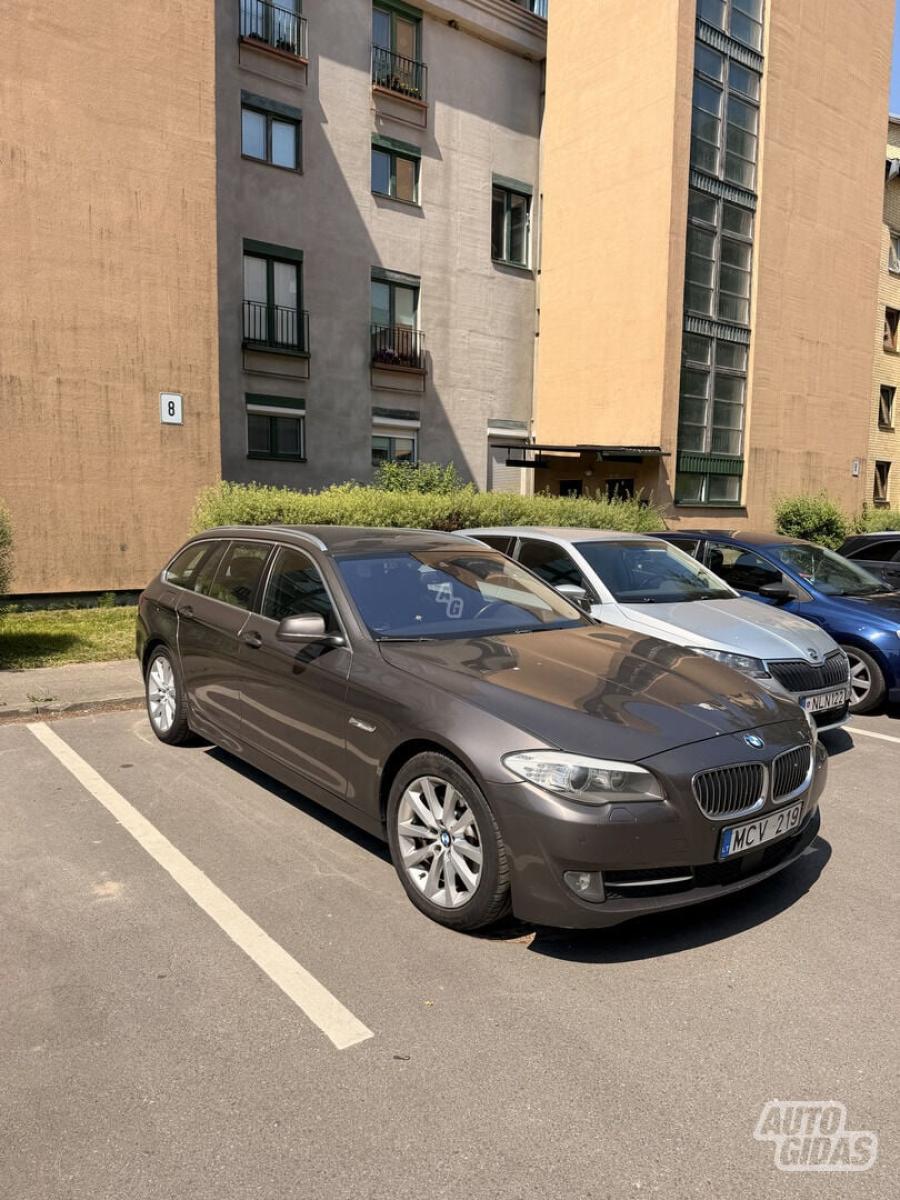 Brown BMW 525 2012 in Vilnius, with an engine capacity of 2.00 L and mileage of 349 thousand km for 5500 €, photo 1 on AUTOMOTO.COM.LV