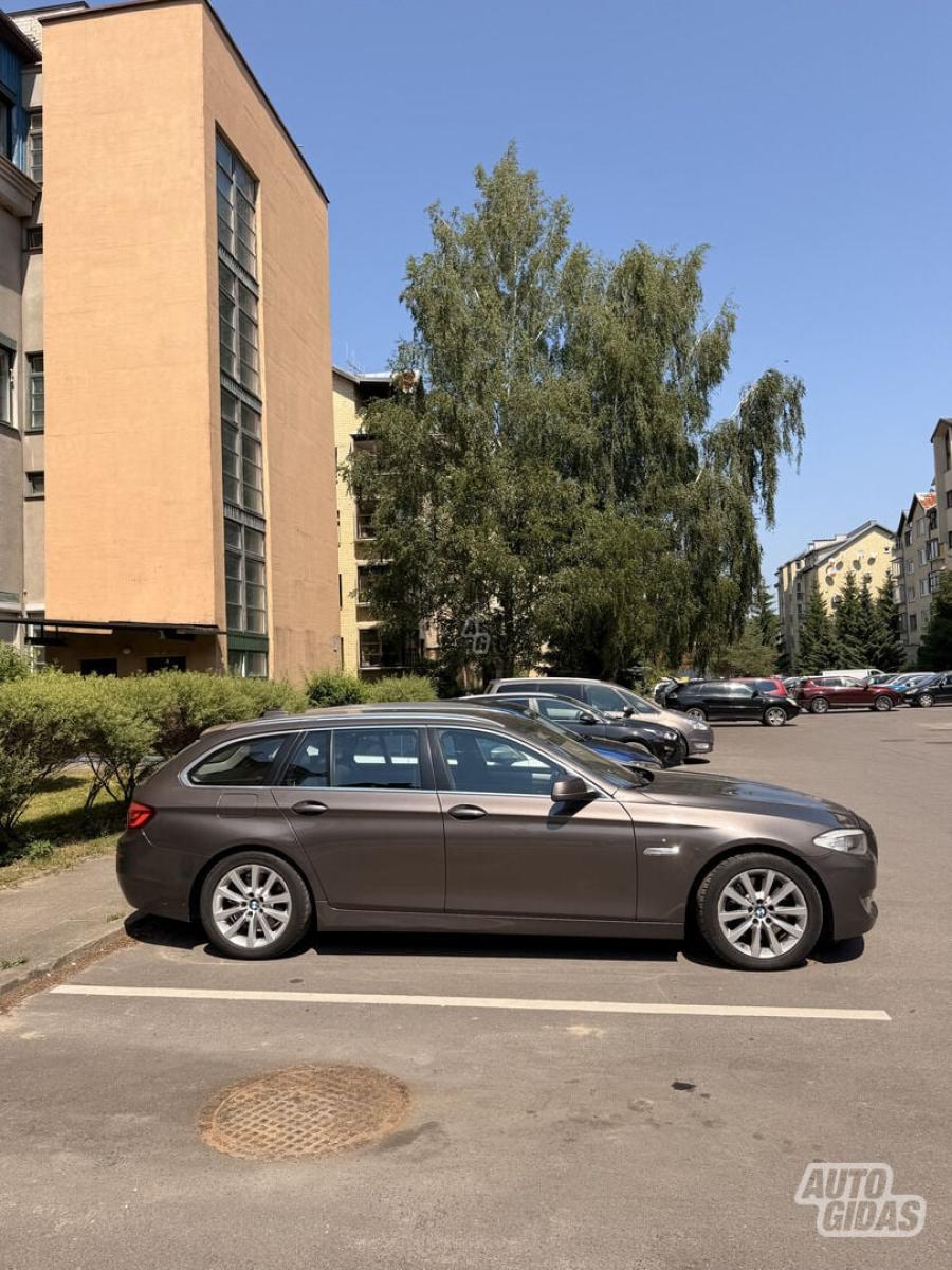 Brown BMW 525 2012 in Vilnius, with an engine capacity of 2.00 L and mileage of 349 thousand km for 5500 €, photo 5 on AUTOMOTO.COM.LV