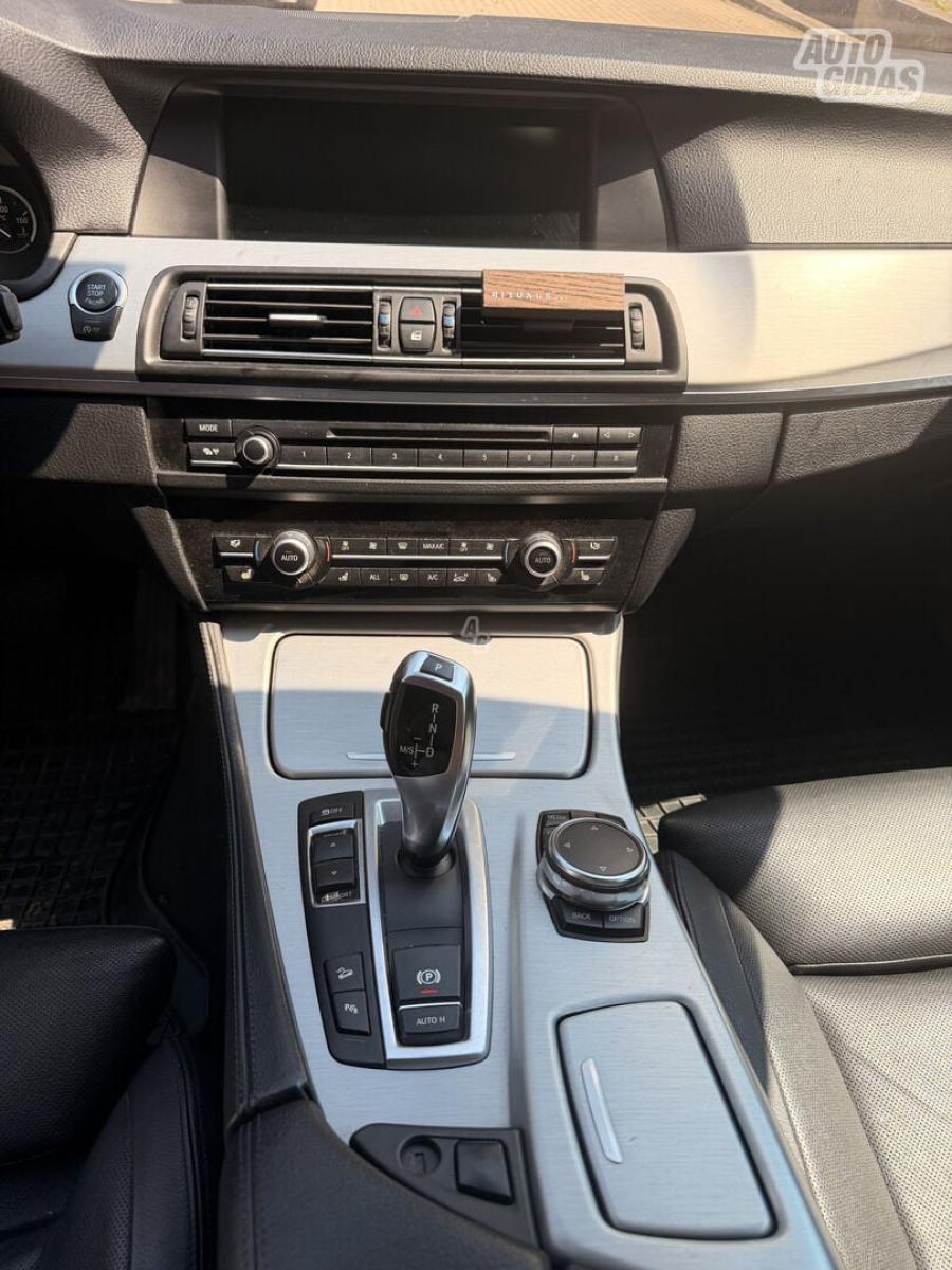 Brown BMW 525 2012 in Vilnius, with an engine capacity of 2.00 L and mileage of 349 thousand km for 5500 €, photo 24 on AUTOMOTO.COM.LV