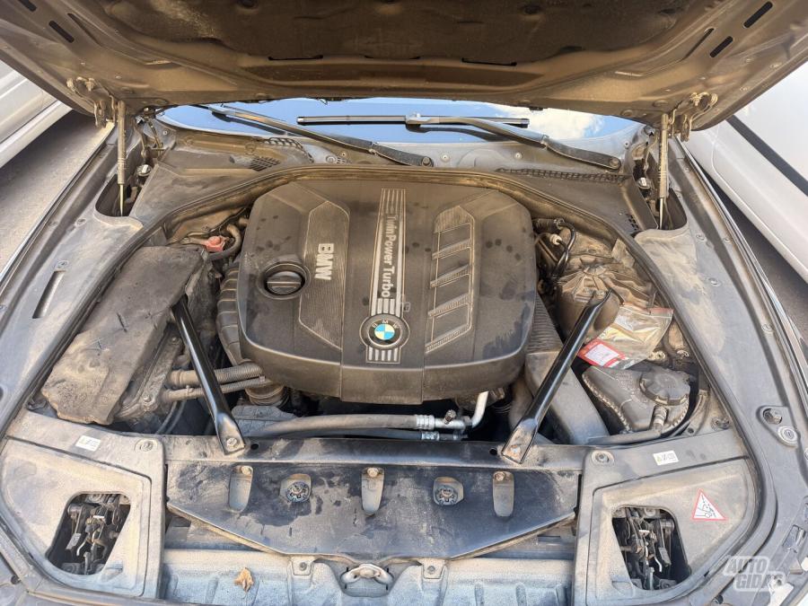 Brown BMW 525 2012 in Vilnius, with an engine capacity of 2.00 L and mileage of 349 thousand km for 5500 €, photo 29 on AUTOMOTO.COM.LV
