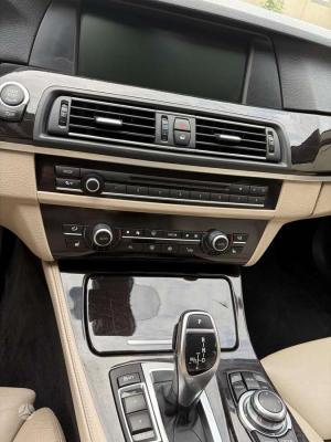 Brūns BMW 525 2012 Šilutė, ar dzinēja tilpumu 2.00 L un nobraukumu 421 tūkst. km par 7500 €, foto 18 vietnē AUTOMOTO.COM.LV