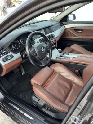 Brown BMW 525 2013 in Taurage, with an engine capacity of 2.00 L and mileage of 300 thousand km for 7350 €, photo 8 on AUTOMOTO.COM.LV