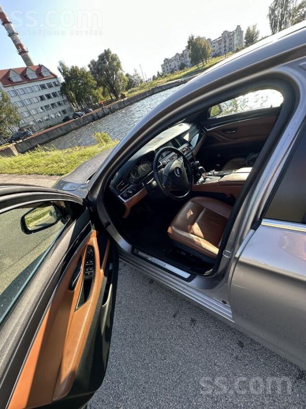 Brown BMW 525 2014 in Riga, with an engine capacity of 2.50 L and mileage of 207 thousand km for 11000 €, photo 6 on AUTOMOTO.COM.LV