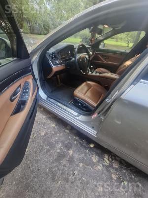 Brown BMW 525 2014 in Riga, with an engine capacity of 2.00 L and mileage of 220 thousand km for 8200 €, photo 12 on AUTOMOTO.COM.LV
